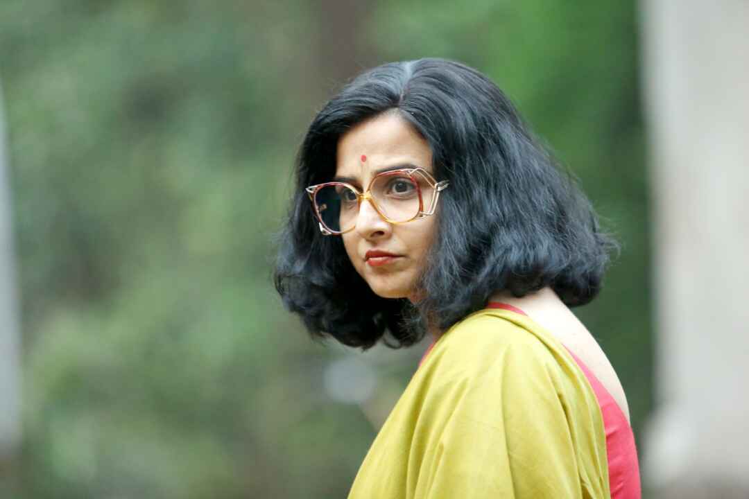 Watch this fun and exclusive deleted clip from Shakuntala Devi released ...